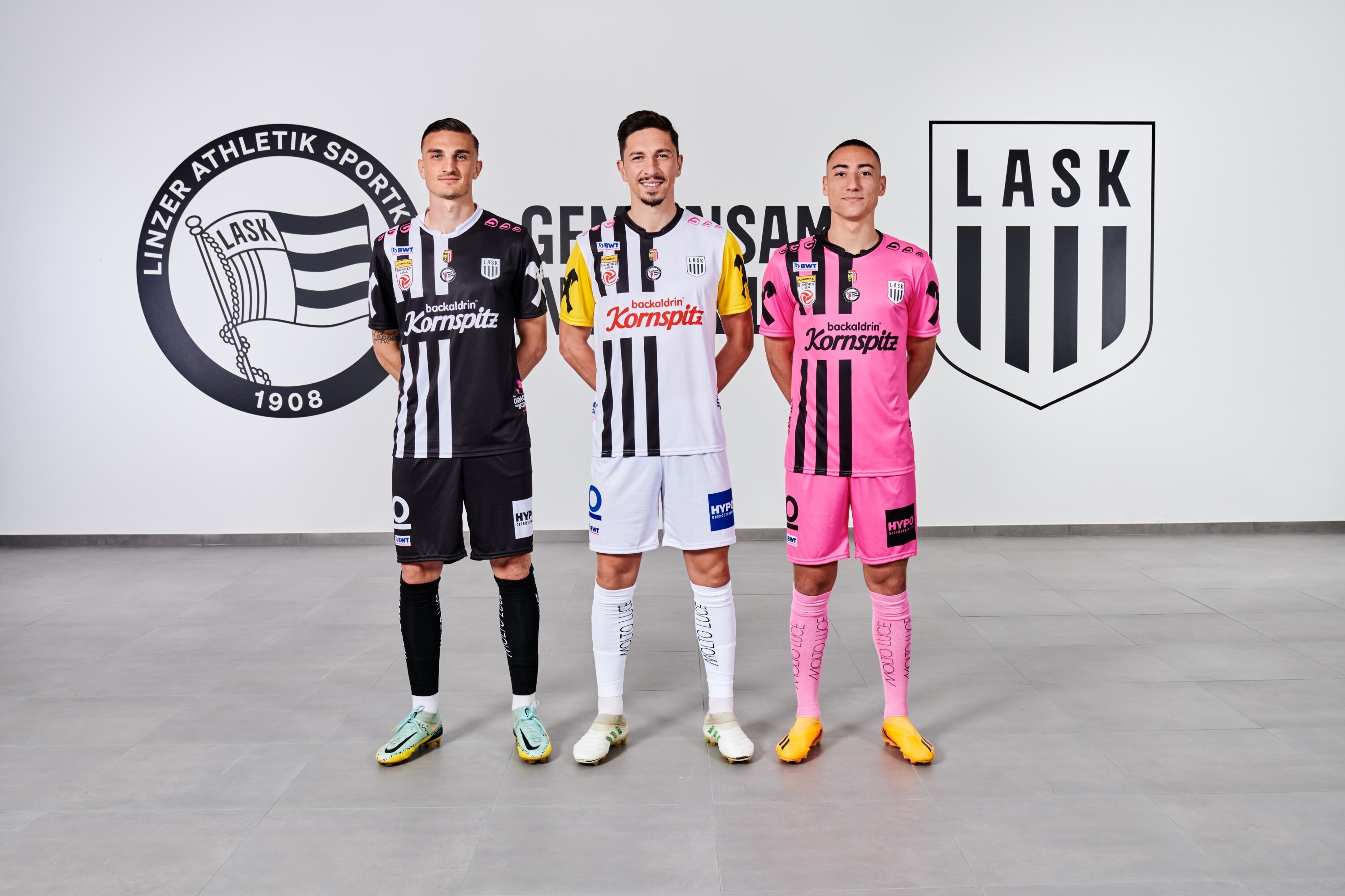 „Tradition trifft Innovation“ – LASK präsentierte neuen Auftritt und ...